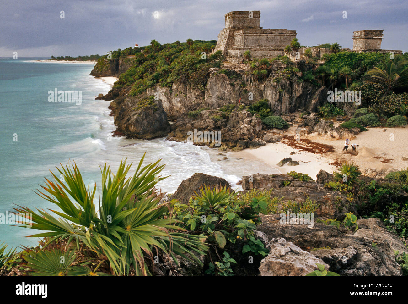 El Castillo, Mayan ruins over Caribbean Sea in Tulum, Quintana Roo ...