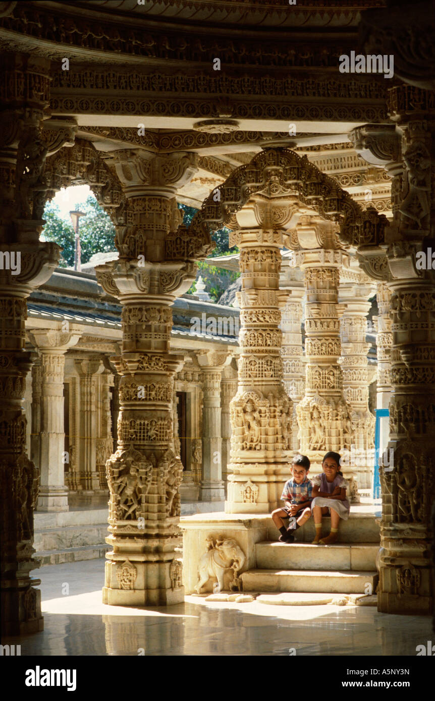 Dilwara Temple / Mount Abu Stock Photo - Alamy