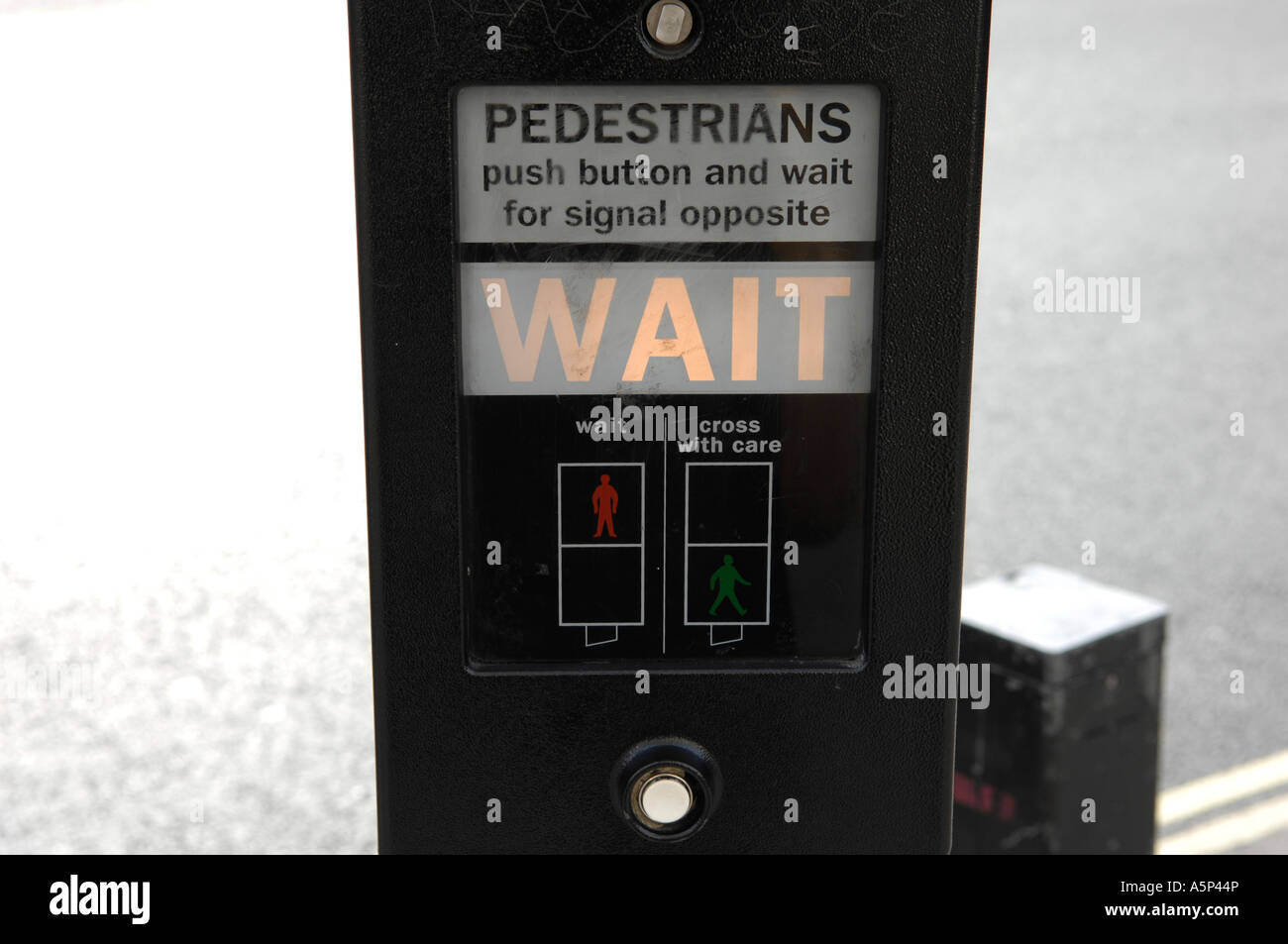 London Pedestrian Crossing Stock Photo - Alamy