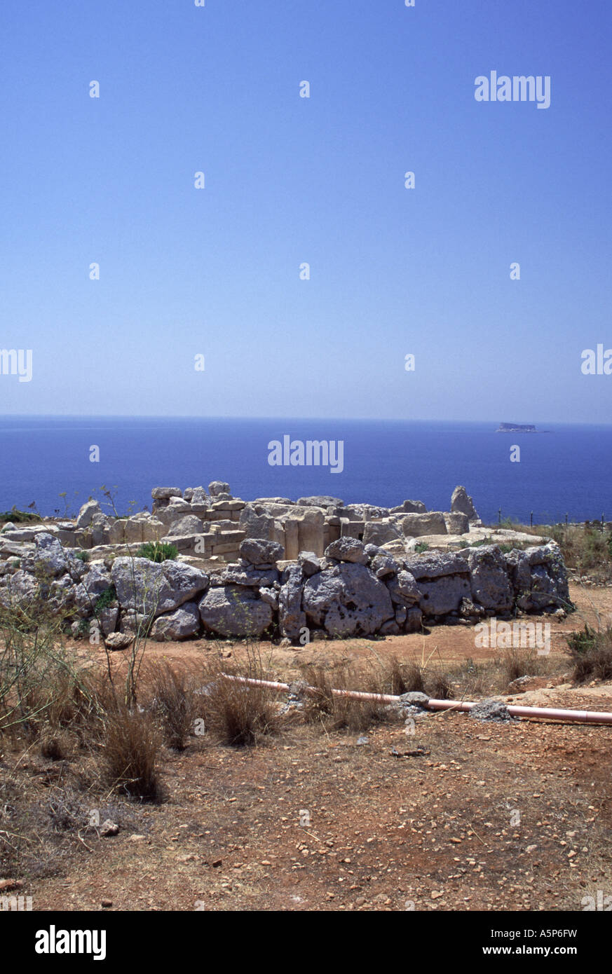 Mnajdra Neolithic Temple Malta Stock Photo - Alamy