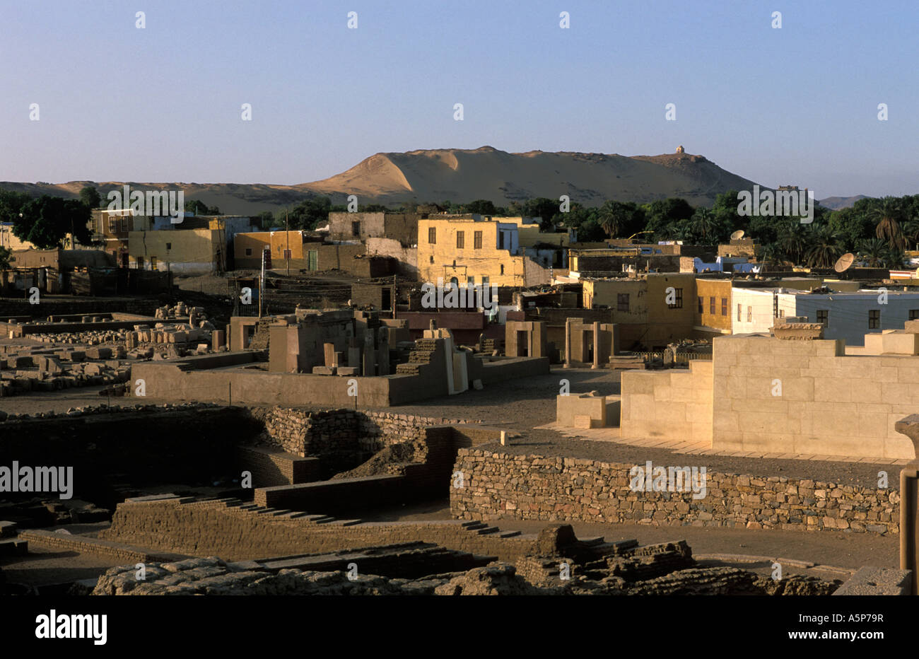 Elephantine ruins hi-res stock photography and images - Alamy