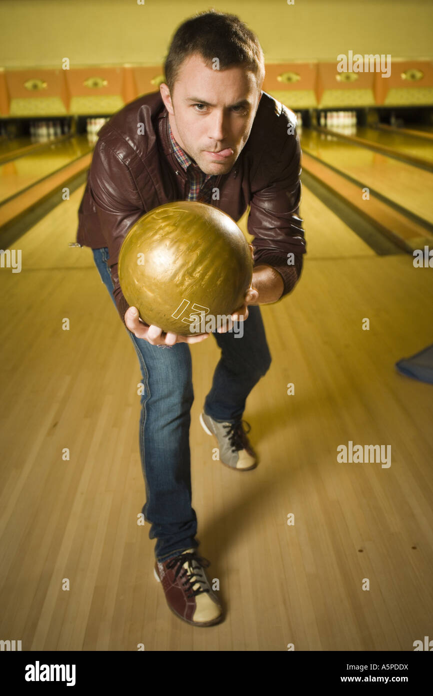 Man bowling shirt hi-res stock photography and images - Alamy