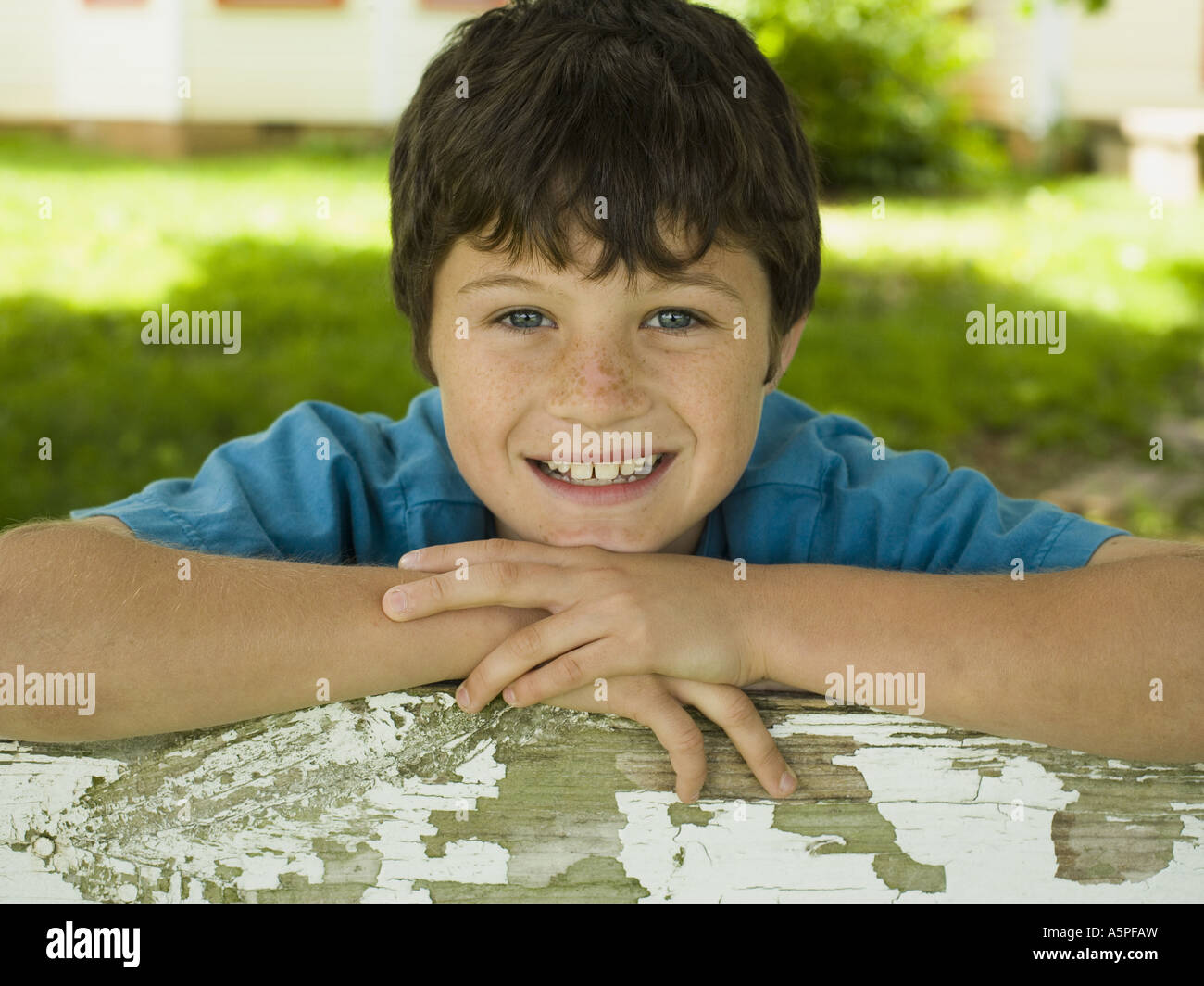 Portrait of a boy smiling Stock Photo - Alamy