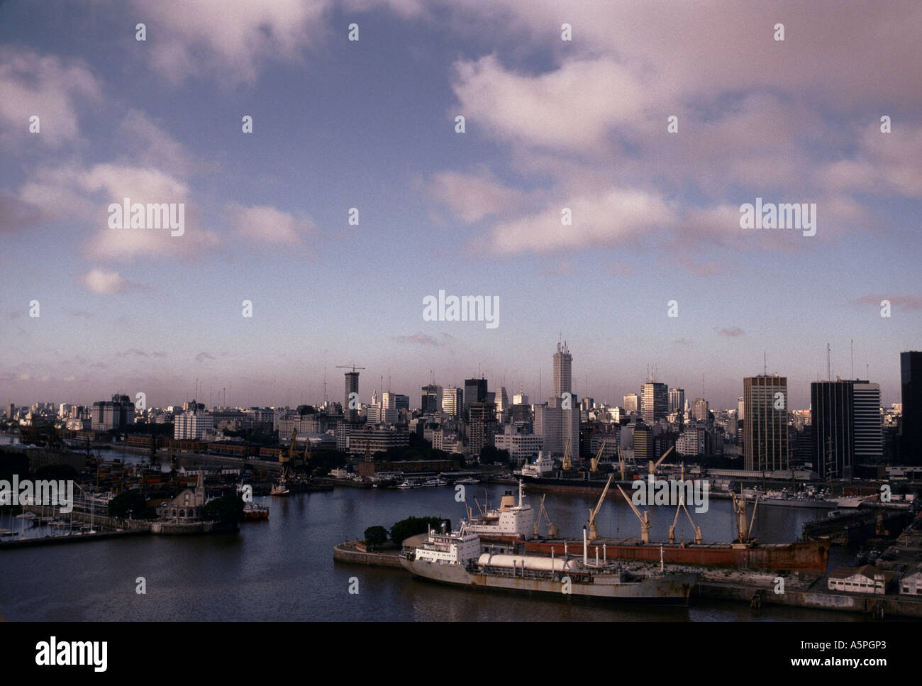 Partial aerial port side view hi-res stock photography and images - Alamy Partial aerial port side view hi-res stock photography and images - Alamy