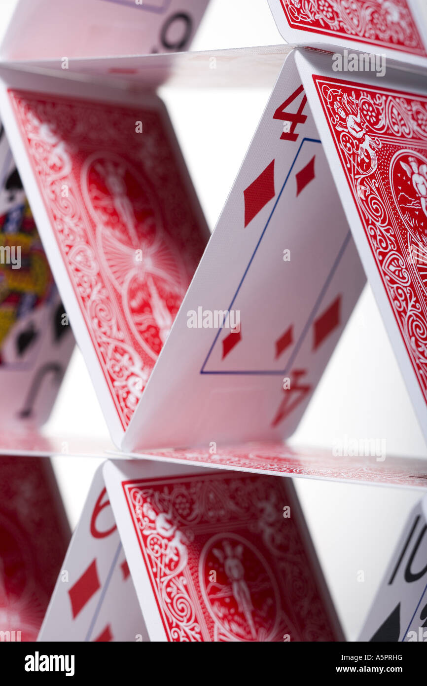 House of cards hi-res stock photography and images - Alamy