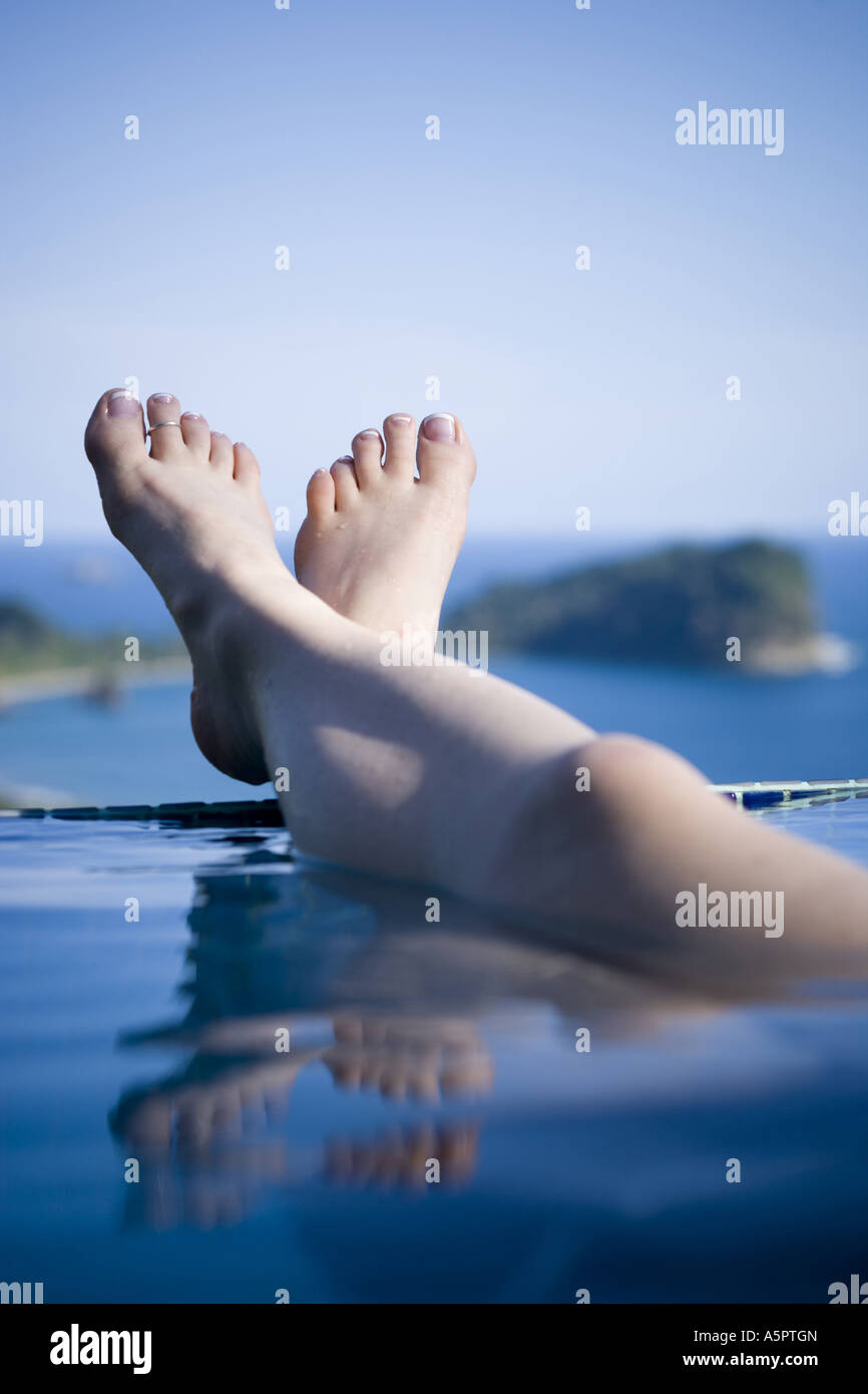 Crossed hi-res stock photography and images - Alamy