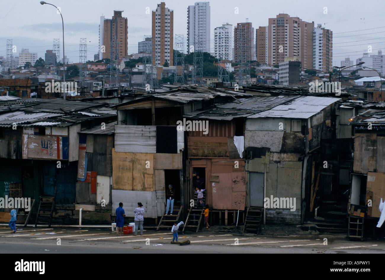 BRAZILIAN ECONOMY MODERN HIGH RISE SKYSCRAPERS FORM A BACKGROUND TO ...