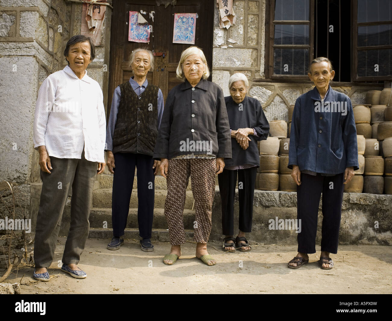 Group older people in hi-res stock photography and images - Alamy