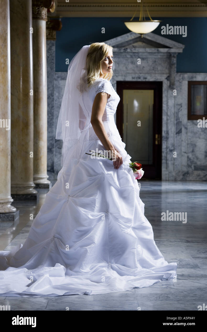 Side view of bride model release hi-res stock photography and images ...