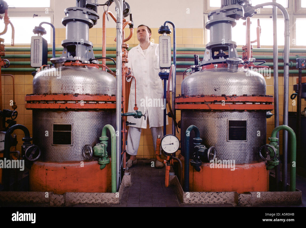 Pressurized containers hi-res stock photography and images - Alamy