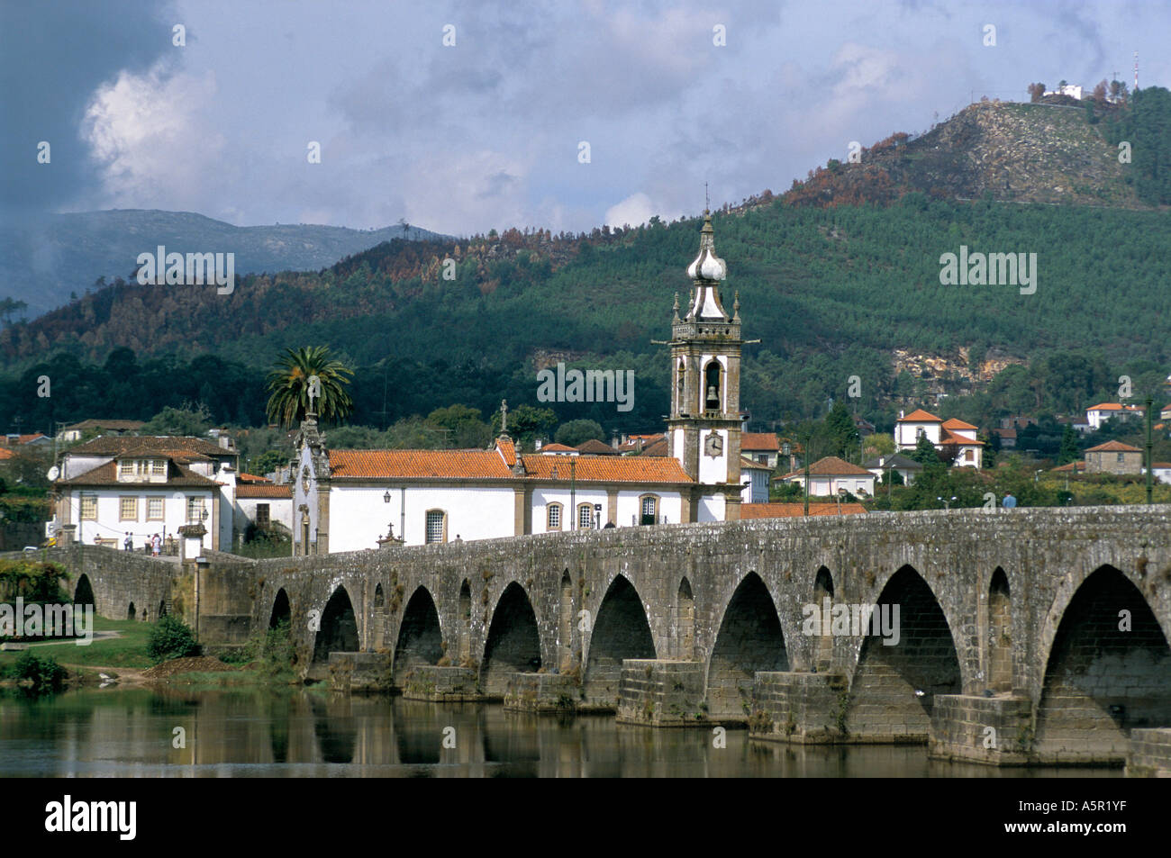 LIMA BRIDGE OLDEST ROMAN BRIDGE PORTUGAL PONTE DE LIMA TOWN 2000 Stock ...
