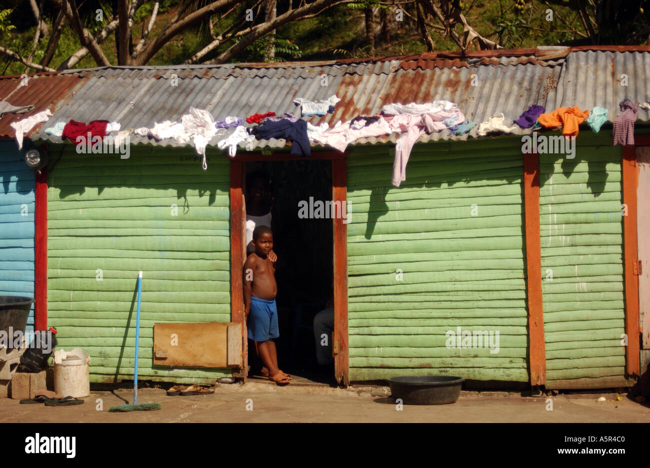 Shanty town hi-res stock photography and images - Alamy