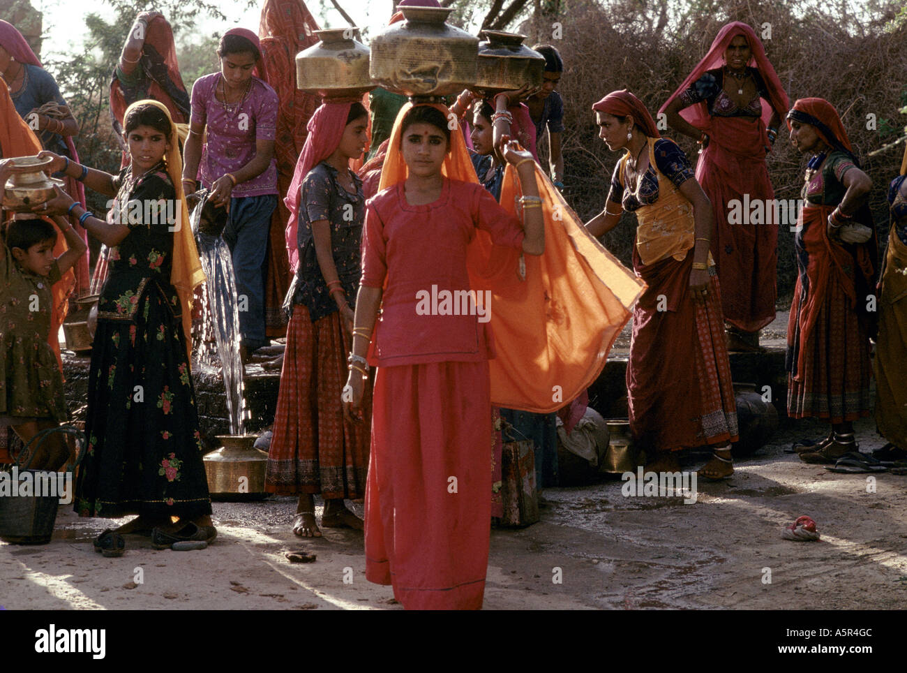 PHEENCH VILLAGE WOMEN COLLECTING WATER BISHNOI CASTE FARMING CASTE ...