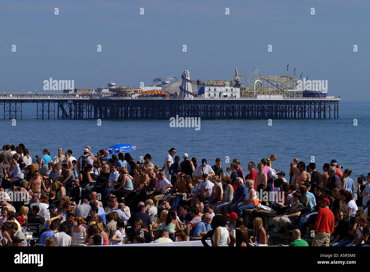 Brighton bank holiday hi-res stock photography and images - Alamy