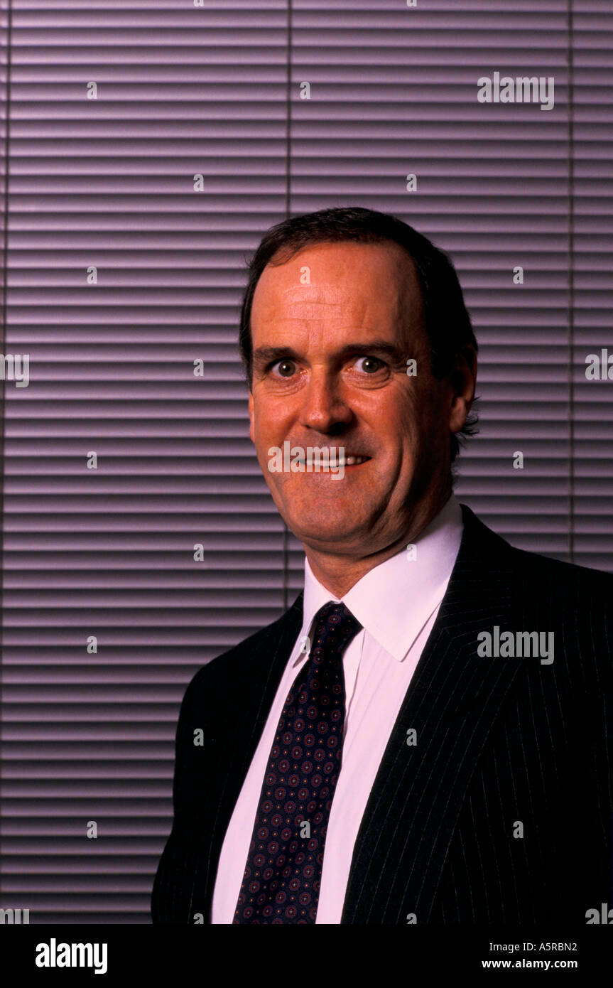 JOHN CLEESE ACTOR COMEDIAN 1988 Stock Photo - Alamy