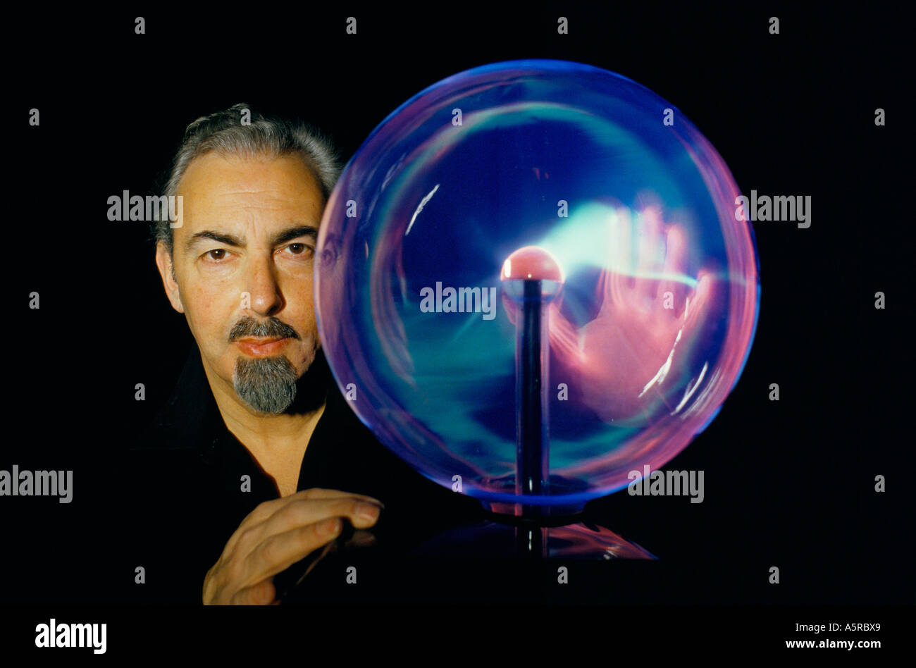 Master magician hi-res stock photography and images - Alamy