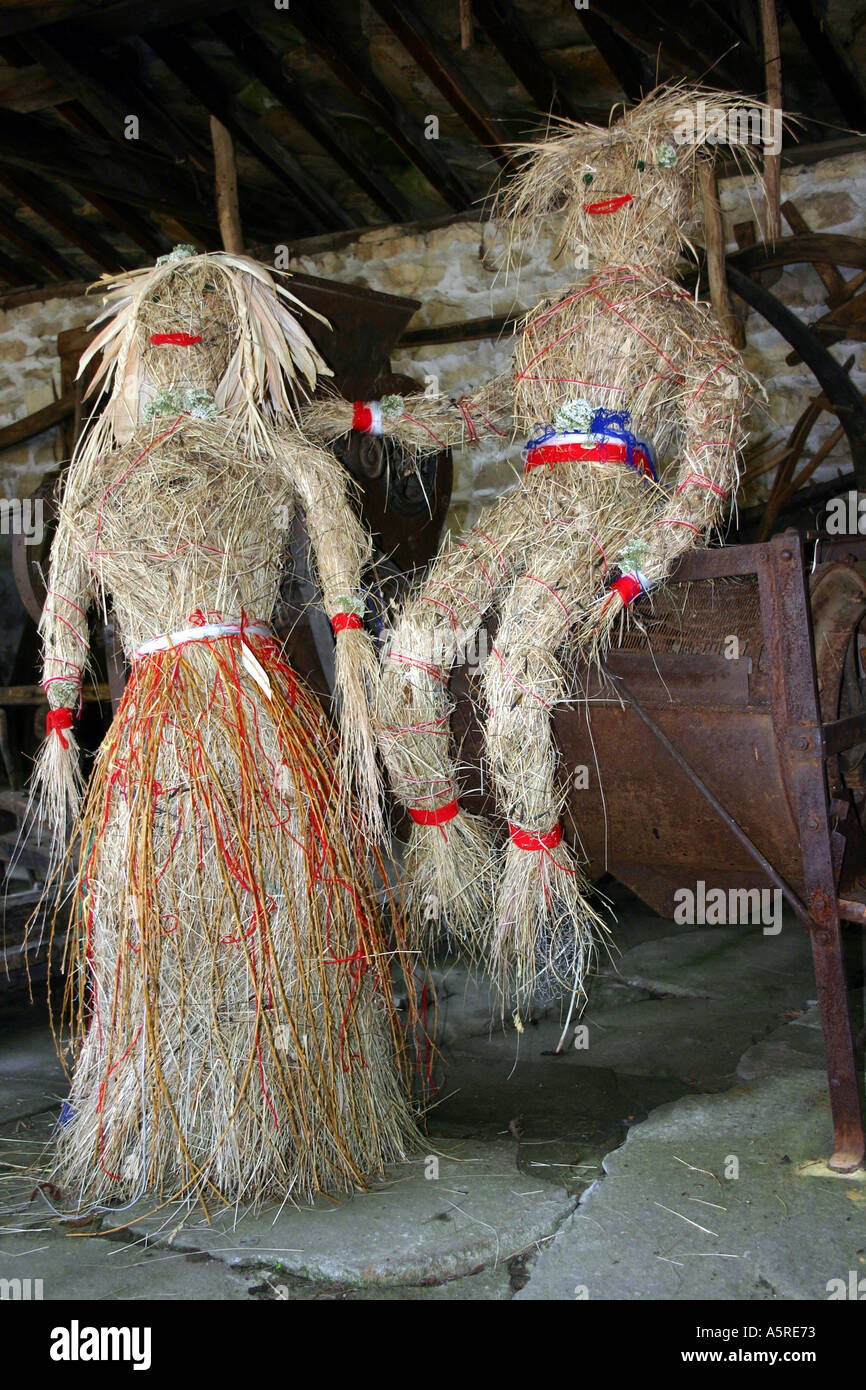 Straw Puppets High Resolution Stock Photography and Images - Alamy