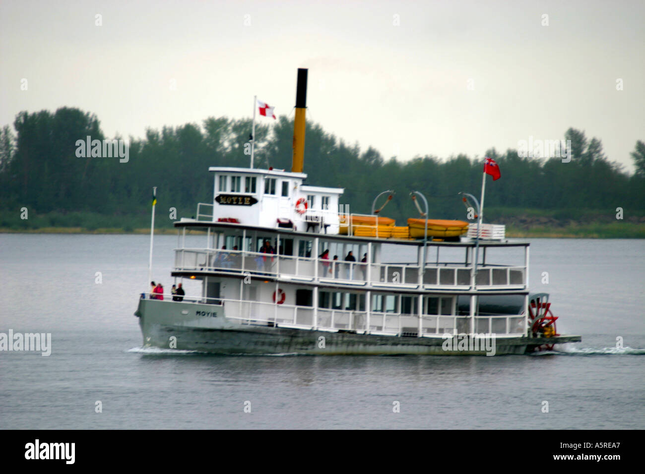 Horizontal Stern wheeler Stock Photo - Alamy