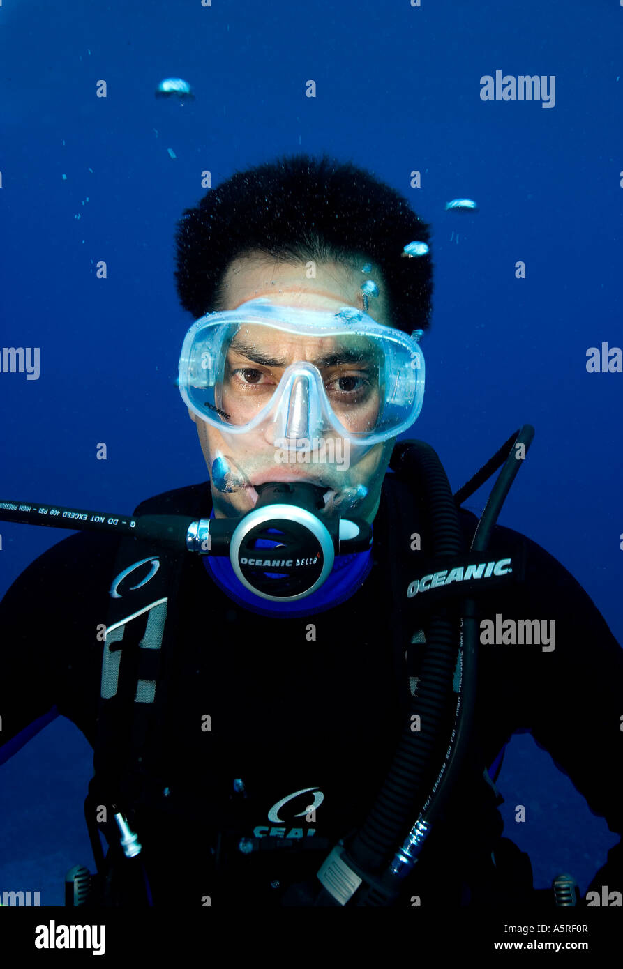 DIVER PORTRAIT FRENCH POLYNESIA Stock Photo - Alamy