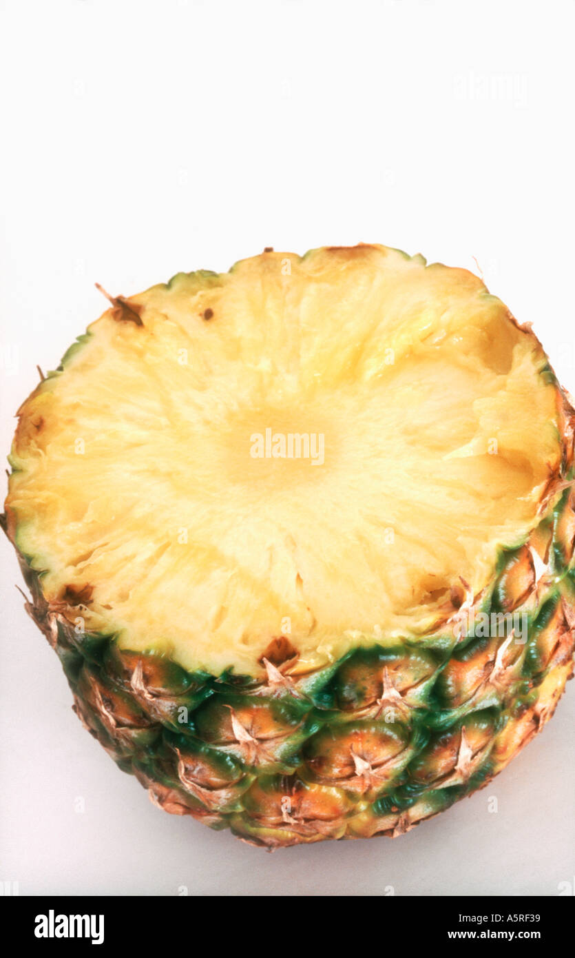 pineapple sliced in half Stock Photo - Alamy