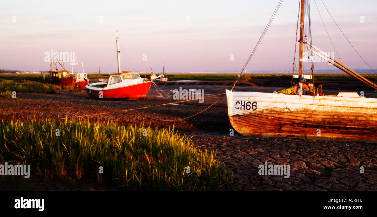 Boats River Dee Lower Heswall Wirral Merseyside England Stock Photo - Alamy