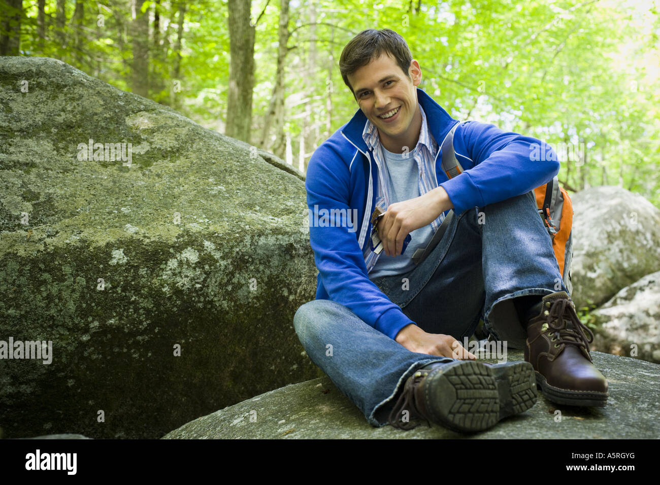 Man carrying bar hi-res stock photography and images - Alamy