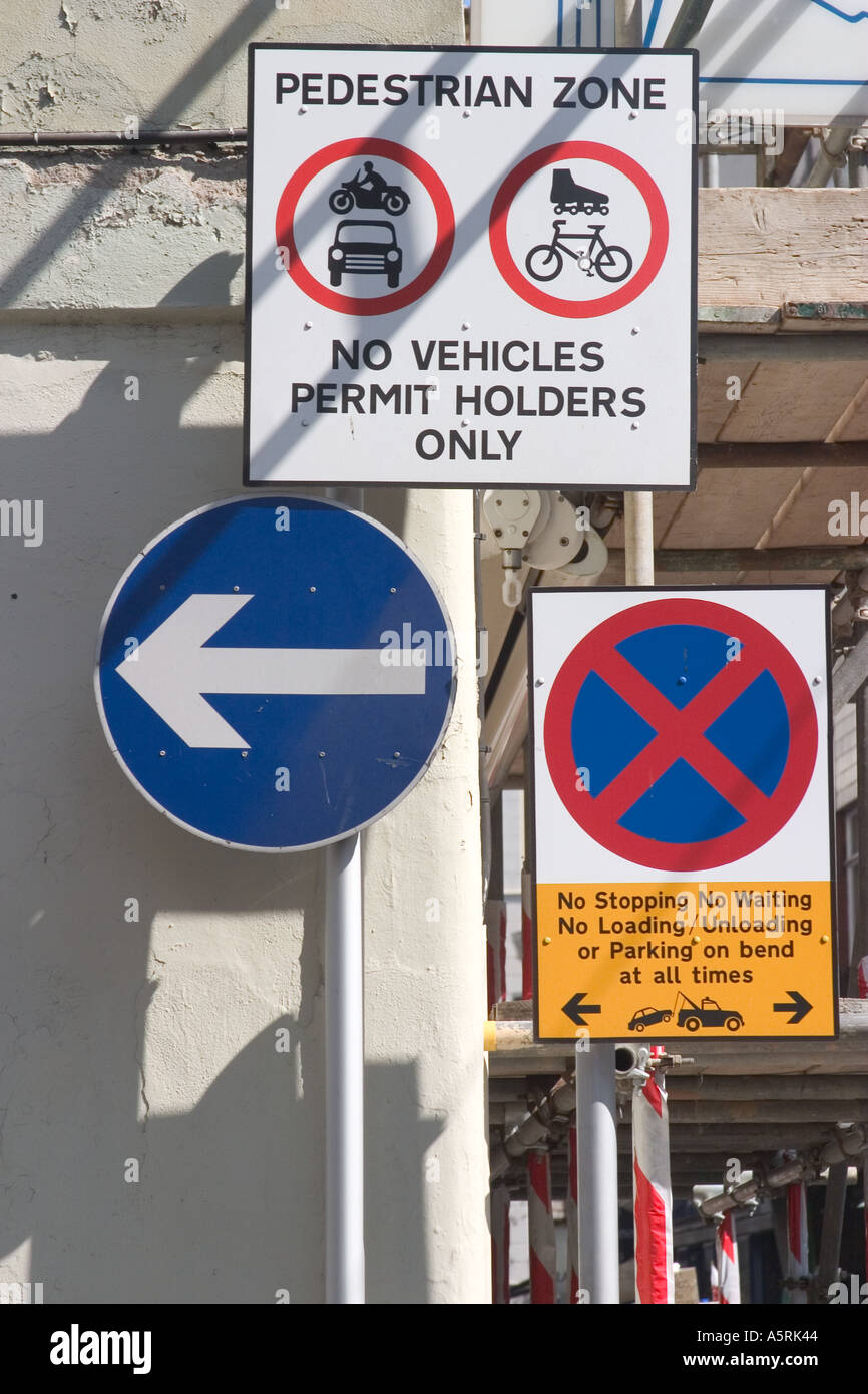 Urban street signs Stock Photo - Alamy