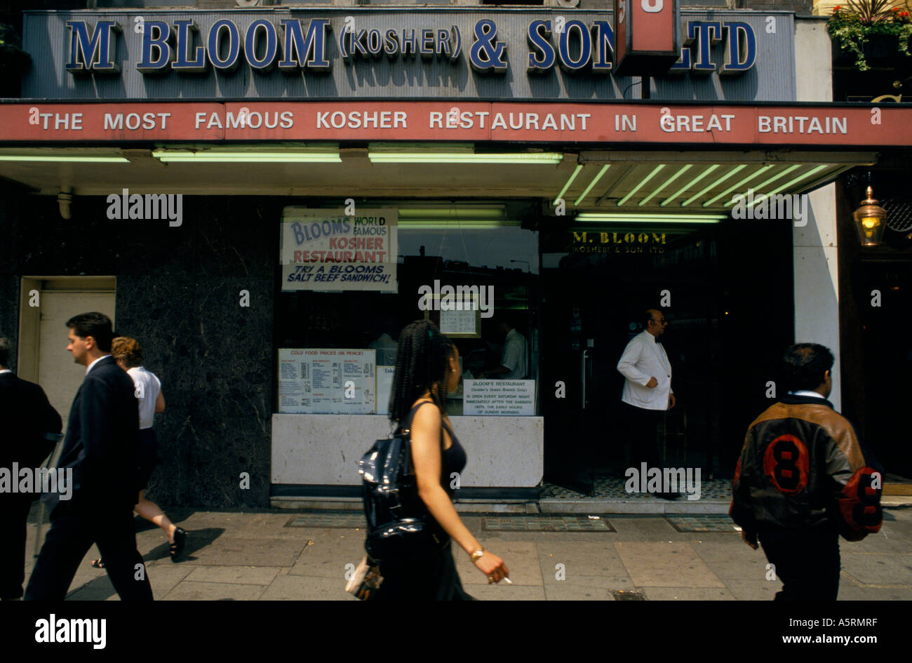 LONDON'S MR BLOOM KOSHER RESTAURANT Stock Photo - Alamy