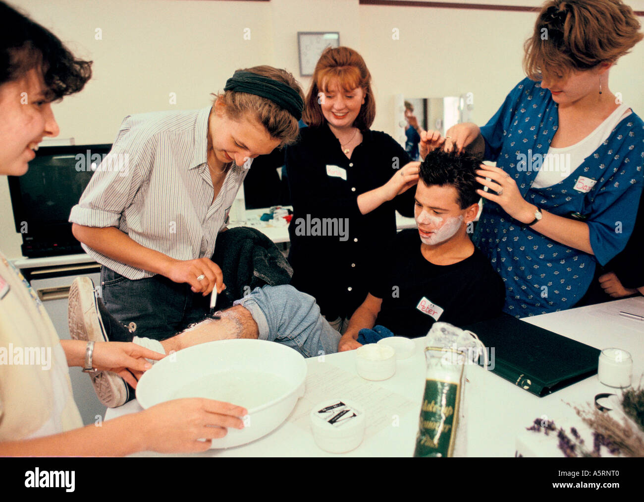 Employment training uk hi-res stock photography and images - Alamy