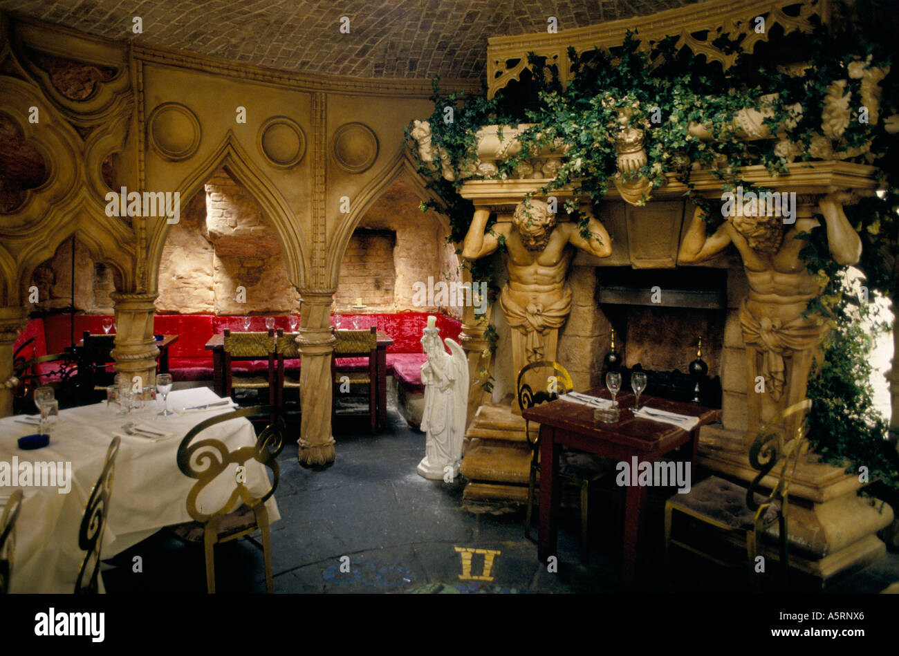 BBB RESTAURANT BAR HOLLAND PARK, LONDON Stock Photo - Alamy