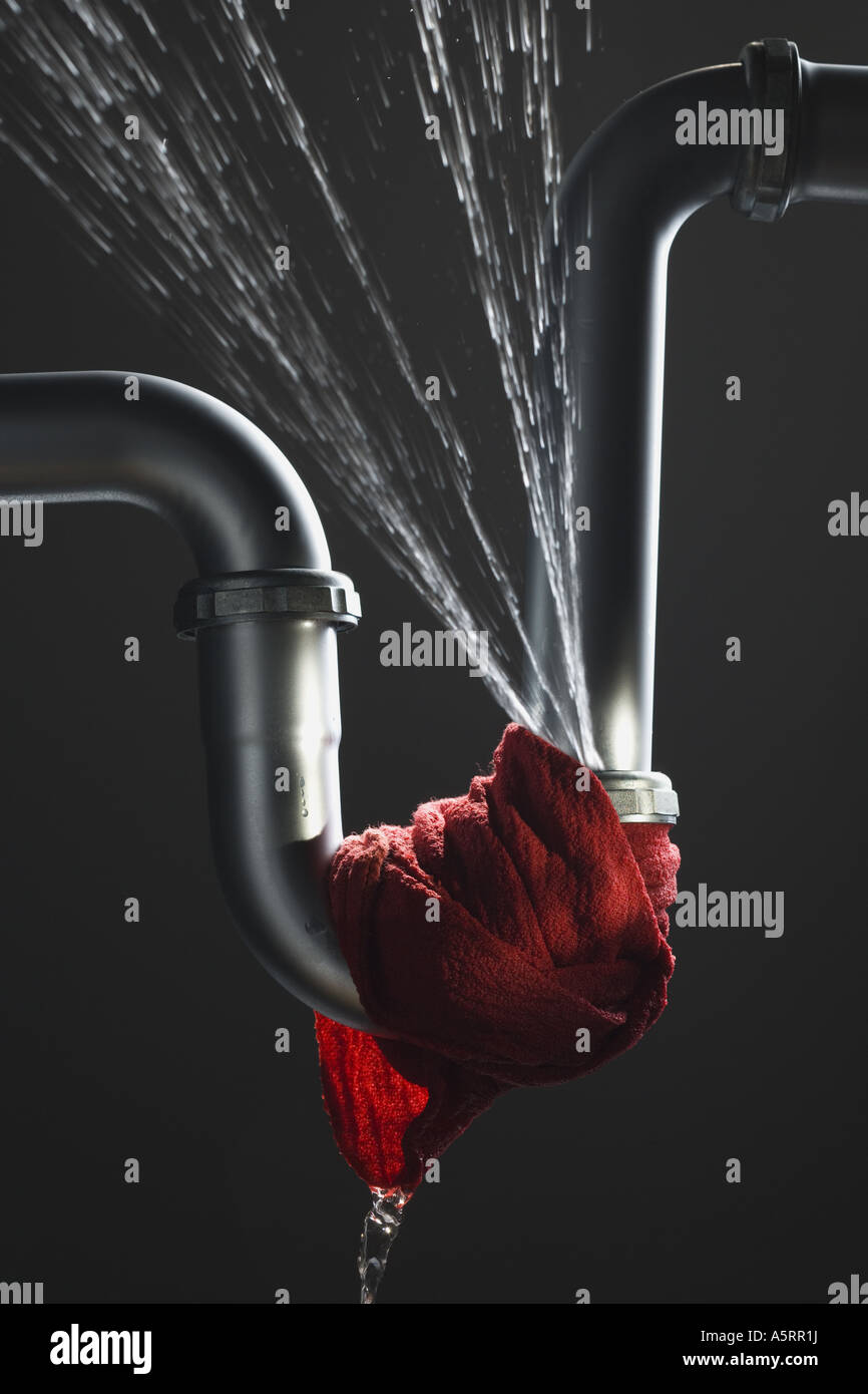 Burst pipes home hi-res stock photography and images - Alamy