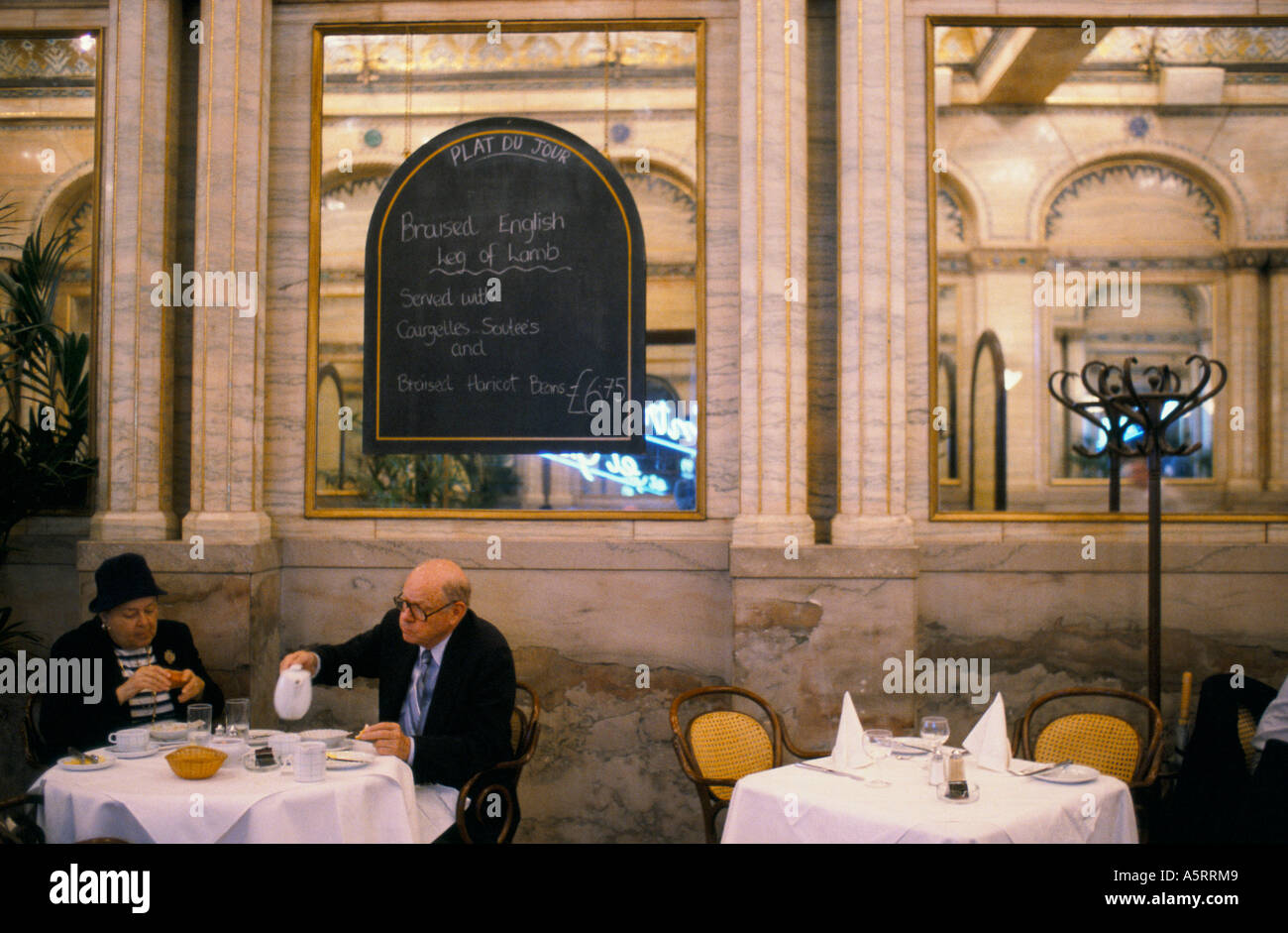 CRITERION BRASSERIE LONDON Stock Photo - Alamy