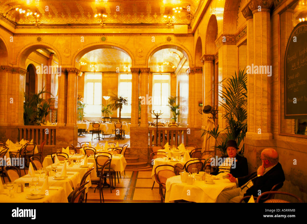 CRITERION BRASSERIE LONDON Stock Photo - Alamy