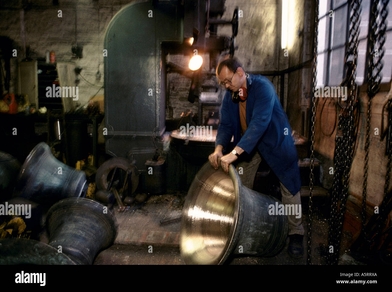WHITECHAPEL BELL FOUNDRY SUPPLIES CHURCH BELLS ALL OVER THE WORLD ...