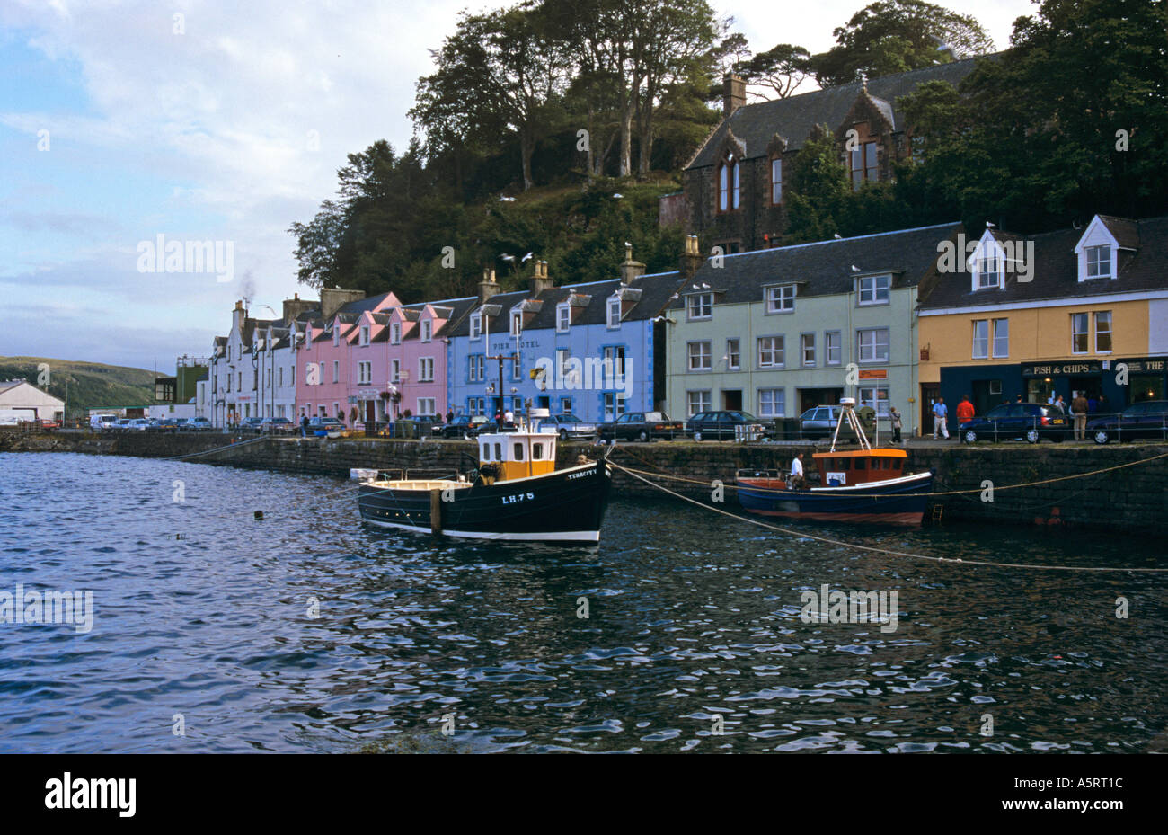 Old portree isle skye scotland hi-res stock photography and images - Alamy
