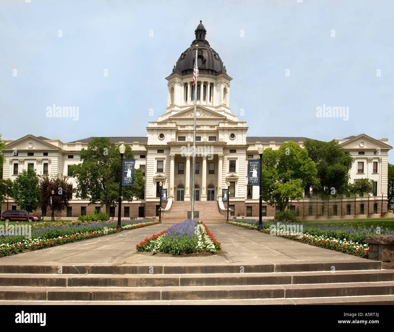 Capitol Building in Pierre South Dakota Stock Photo - Alamy