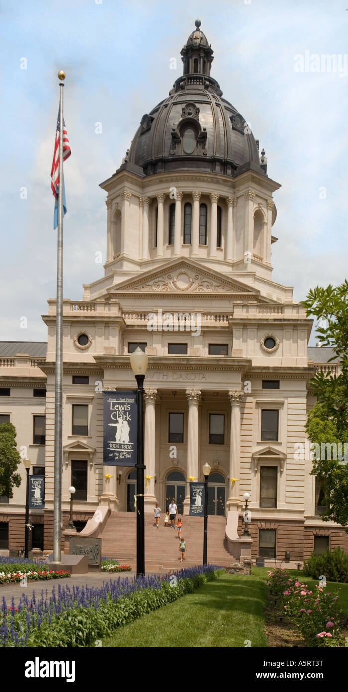 Capitol Building in Pierre South Dakota Stock Photo - Alamy
