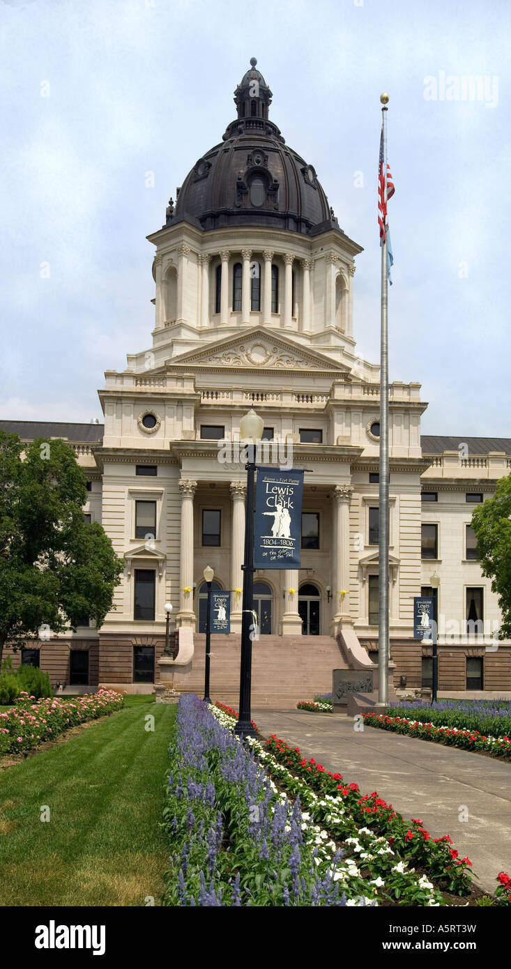 Capitol Building in Pierre South Dakota Stock Photo - Alamy