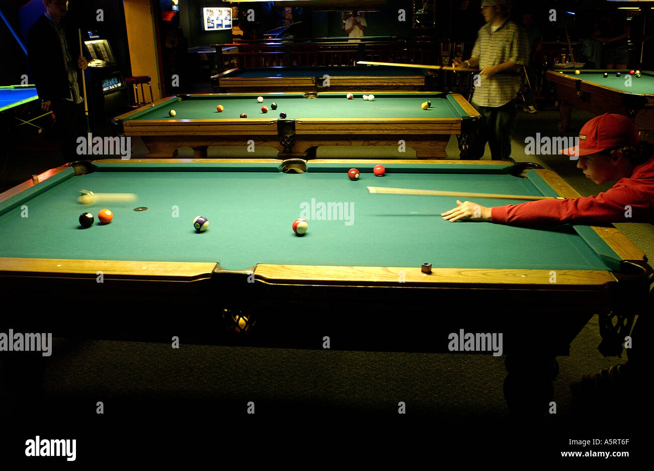 Poolroom hi-res stock photography and images - Alamy