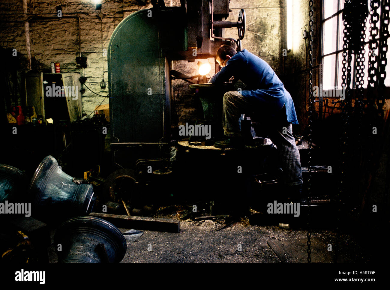 LONDON S EAST END THE WHITECHAPEL BELL FOUNDRY FOUNDED IN 1750 ONE OF ...