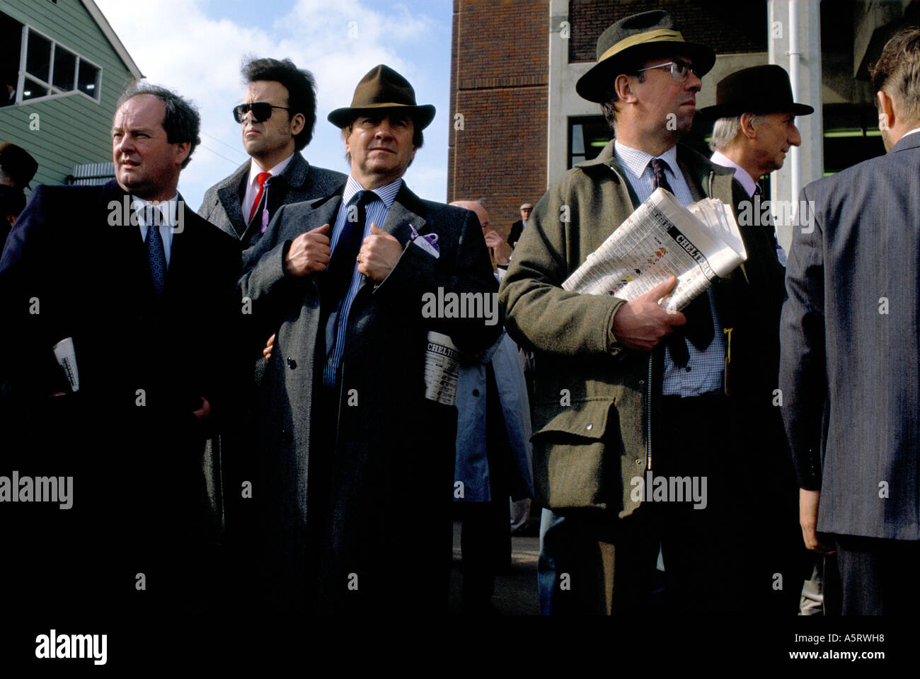 Cheltenham gold cup race day hi-res stock photography and images - Alamy