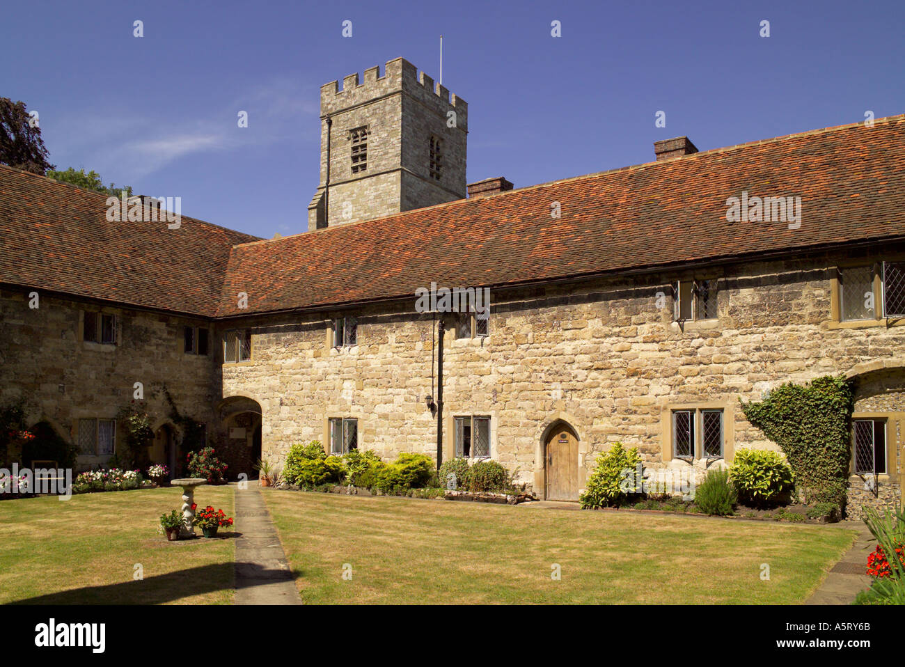 Kent College High Resolution Stock Photography and Images - Alamy