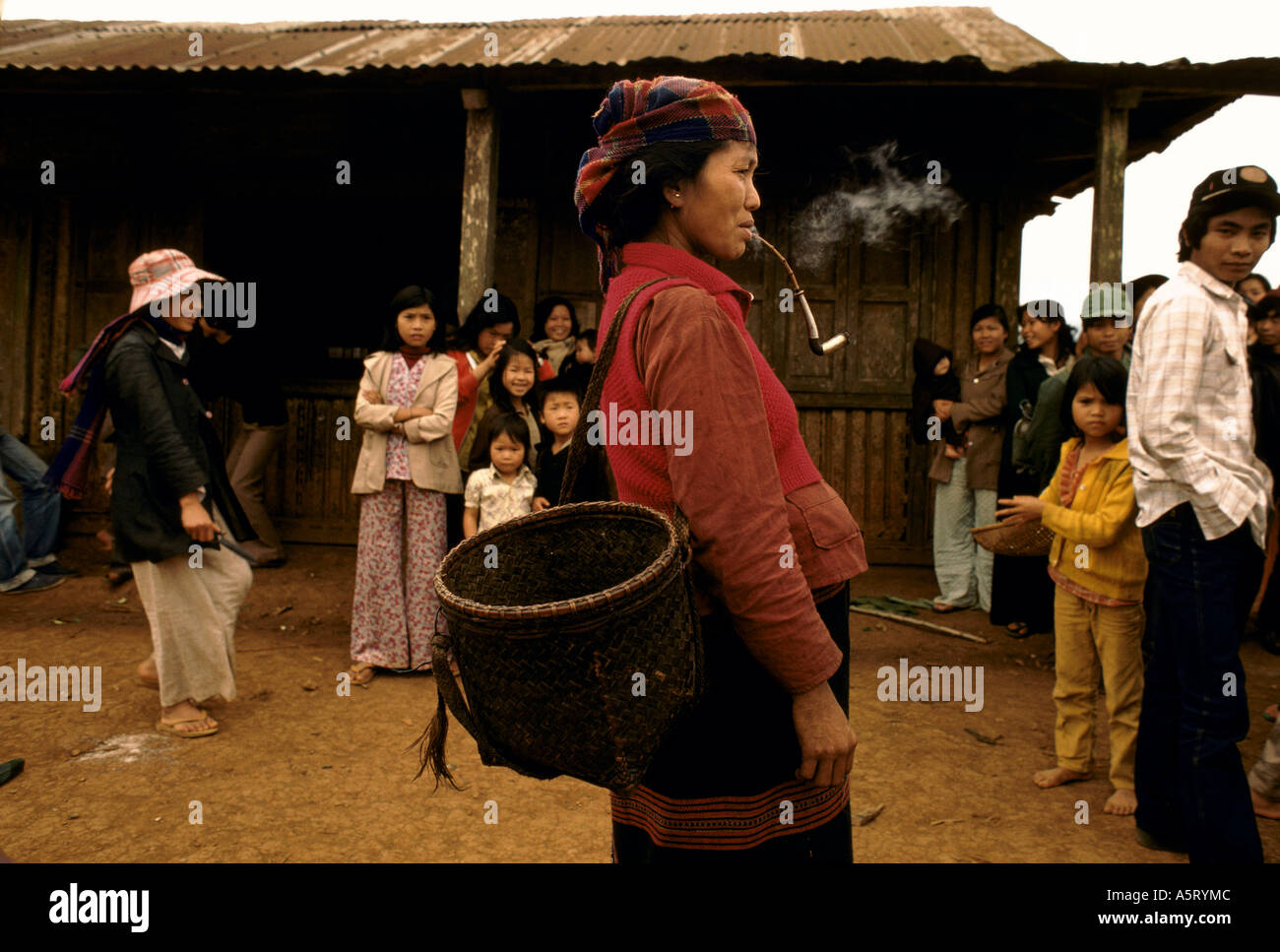 VIETNAM, TRIBAL MONTAGNARD WOMEN IN TRADITIONAL DRESS Stock Photo - Alamy