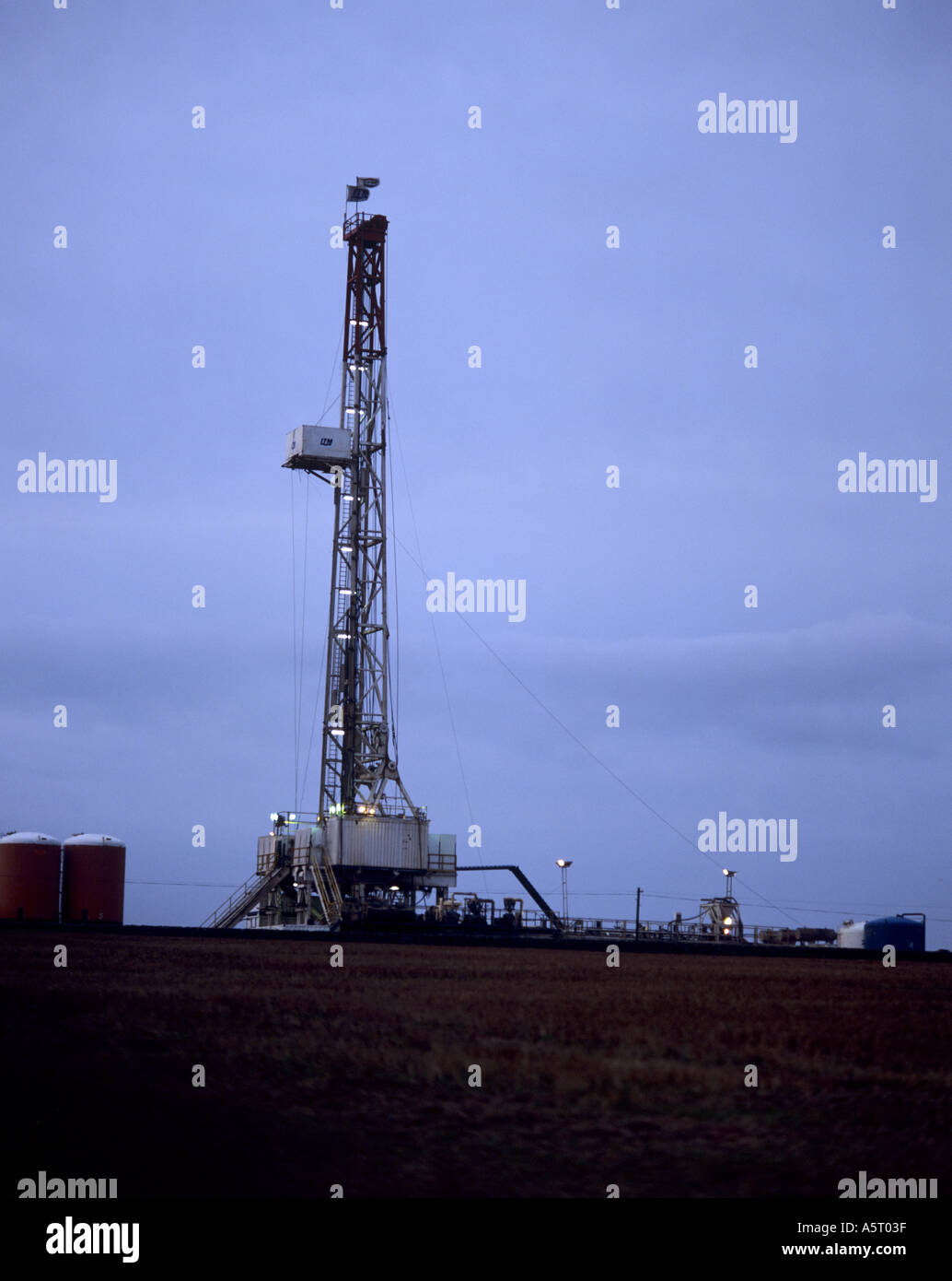 Oil Exploration Drilling Rig Scotland Stock Photo - Alamy