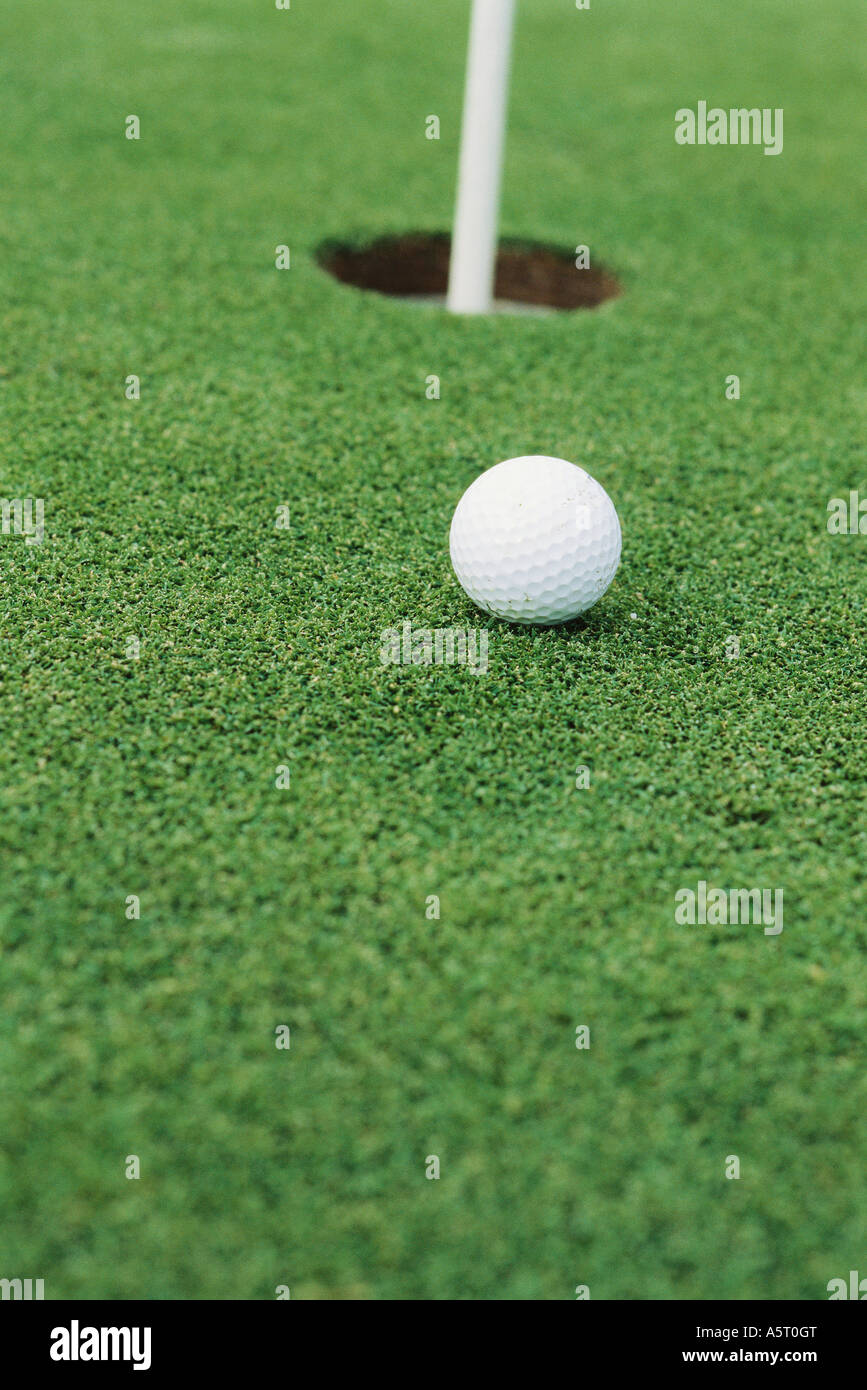 Golf ball 1 hi-res stock photography and images - Alamy