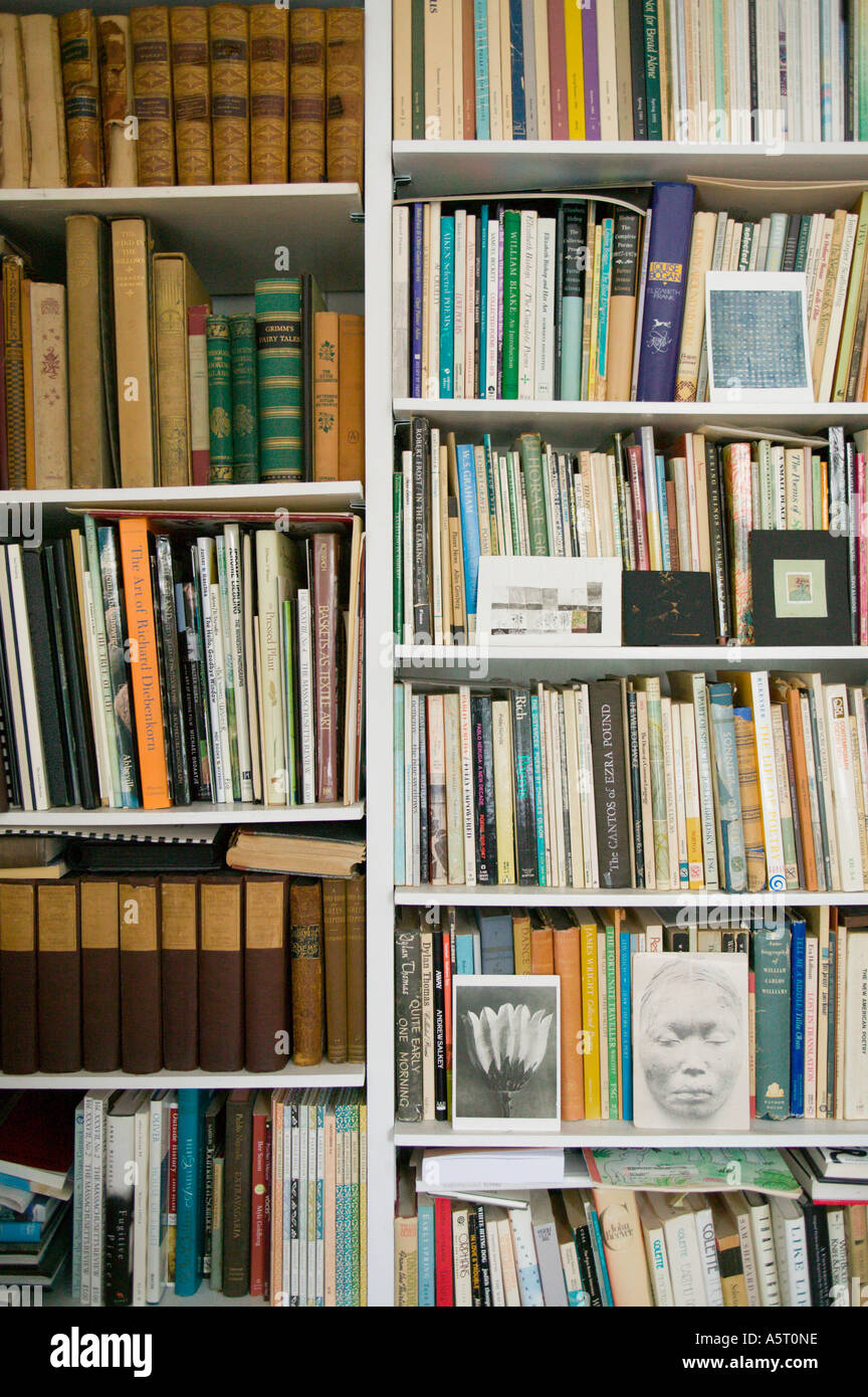 Book binding works hi-res stock photography and images - Alamy