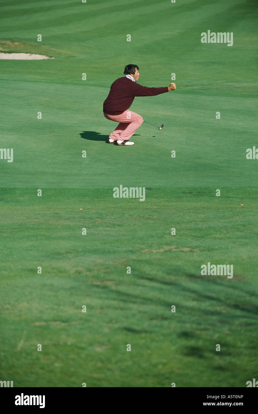 Open golf full length crouching hi-res stock photography and images - Alamy