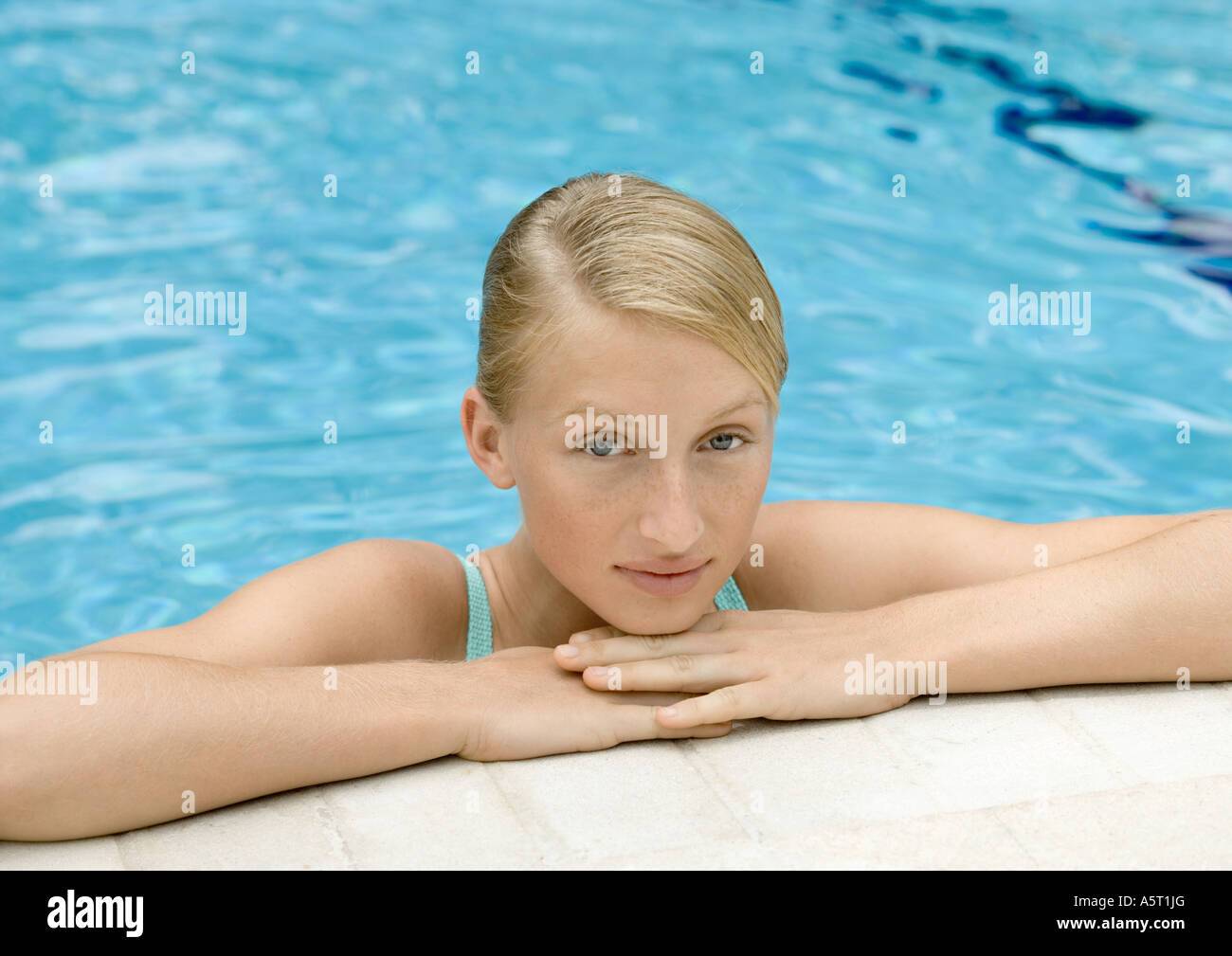 Hand resting on ledge hi-res stock photography and images - Alamy
