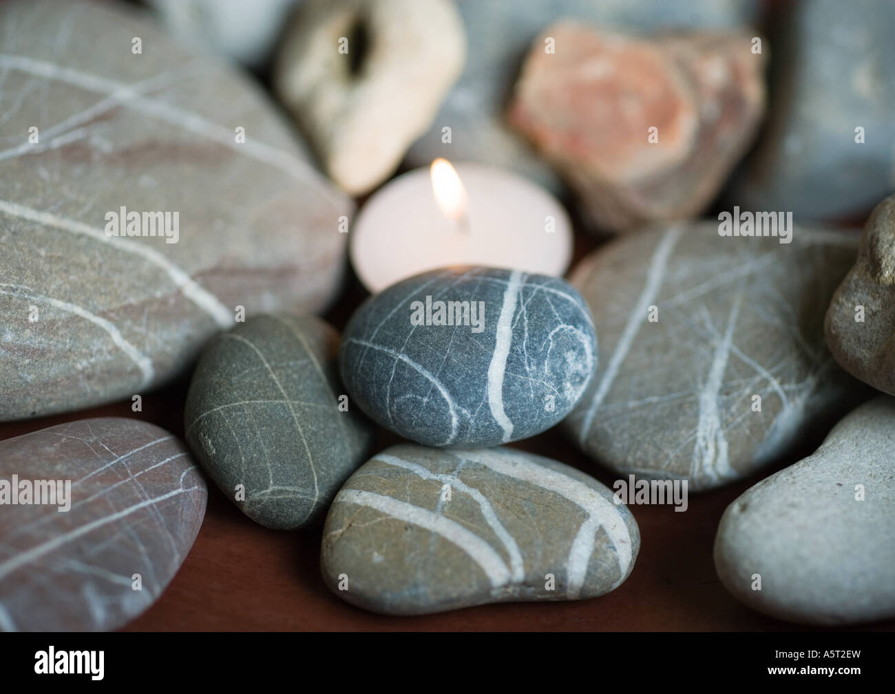 Pebbles piled high hi-res stock photography and images - Alamy