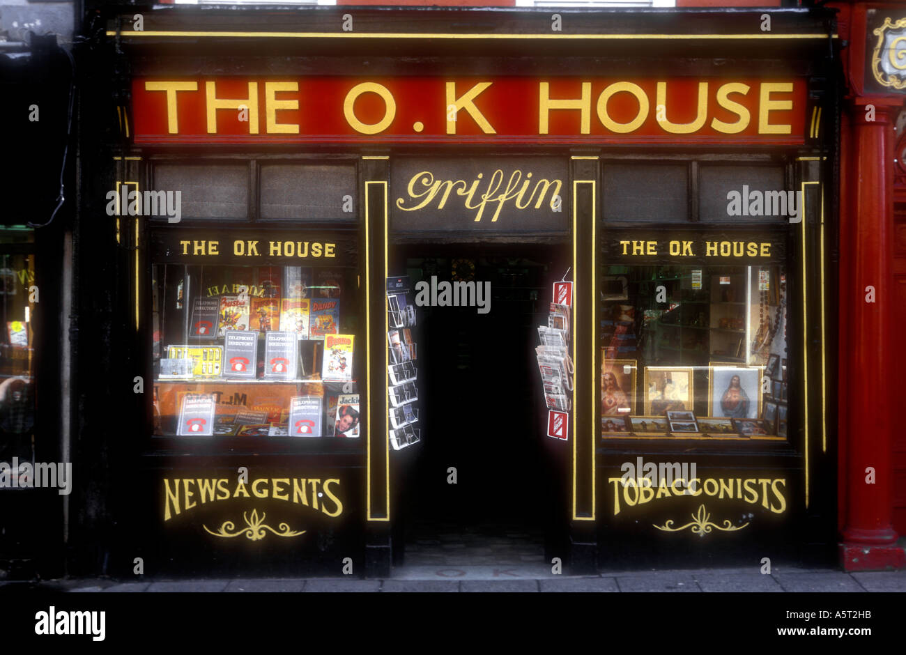 Kilkenny shop front hi-res stock photography and images - Alamy